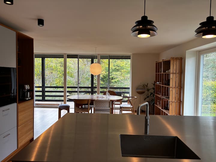 Renoveret 60’er Villa Ved Odense Skov Og Havn - Odense