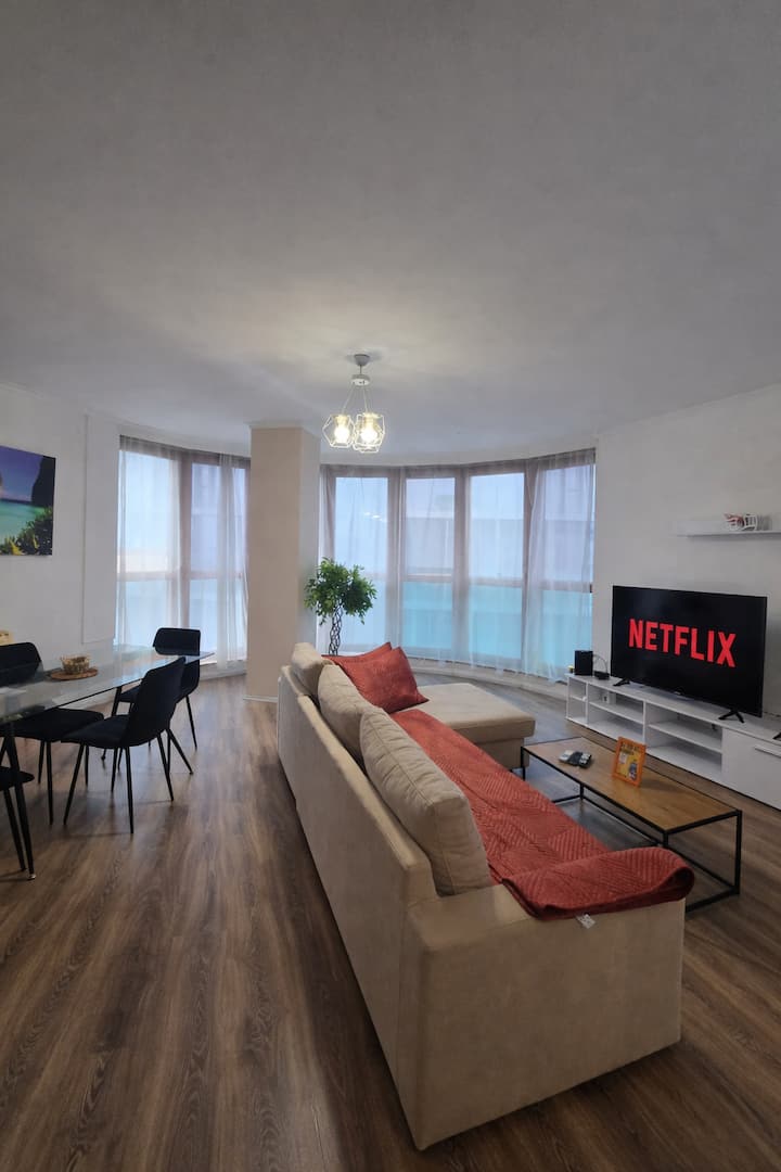 Skanderbeg Square Elegant Stay - Tirana