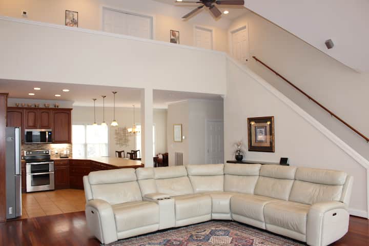 Lakefront Wateree Home With Dock And Deck - Ridgeway, SC