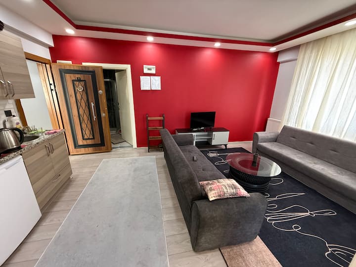 Cafeler Caddesinde 2+1 - Düzce