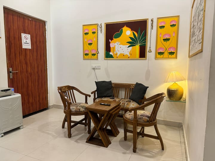 04 | Pichwai House - Across The Ghats - Varanasi