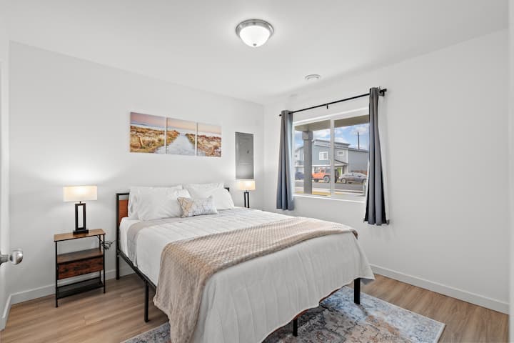 2br Townhouse In Hermiston | 1 Bath - Hat Rock State Park, Hermiston