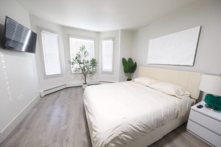 3 Bdrm Apt Next To Airport/2 - Winthrop, MA