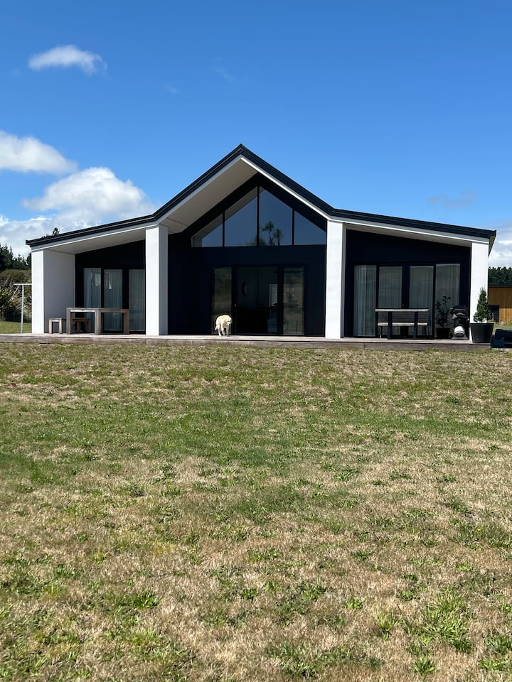 Charming New Build Accommodation. - Levin