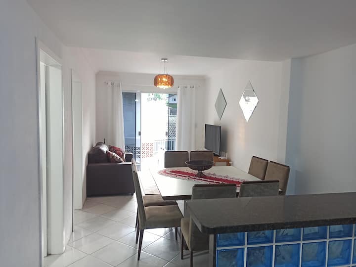 A Poucos Passos Do Mar | Casa Em Ganchos De Fora - Governador Celso Ramos