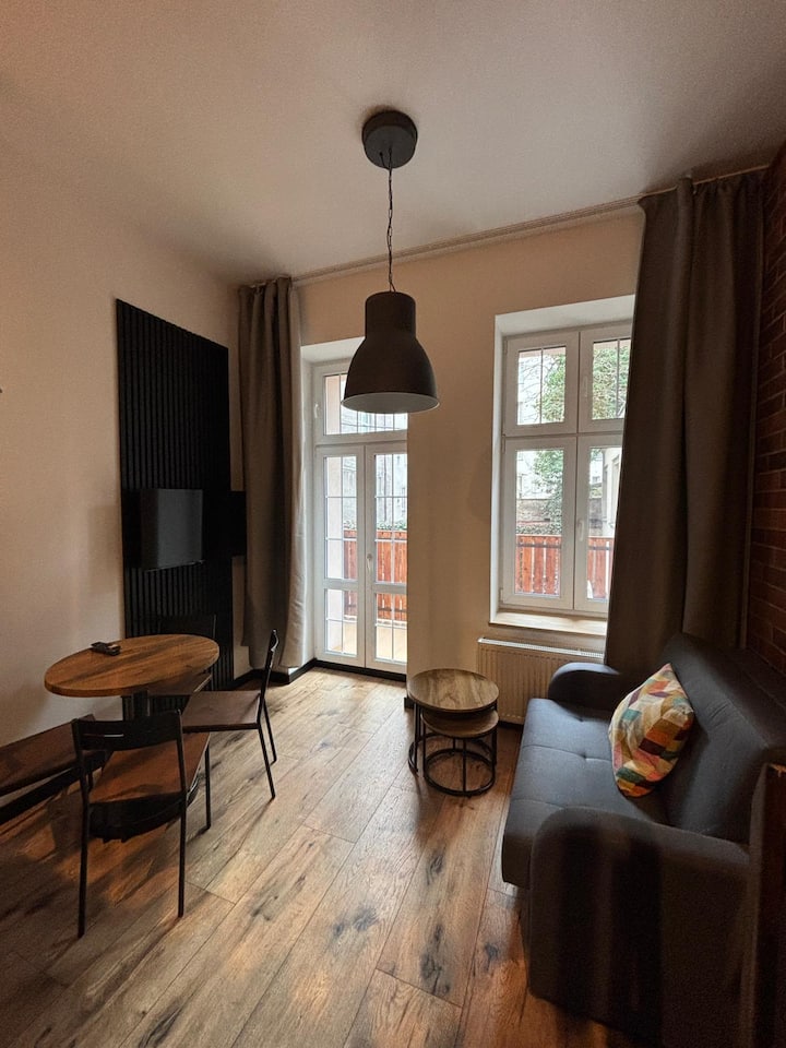 K47 Central Mezzanine Studio With Balcony - Katowice