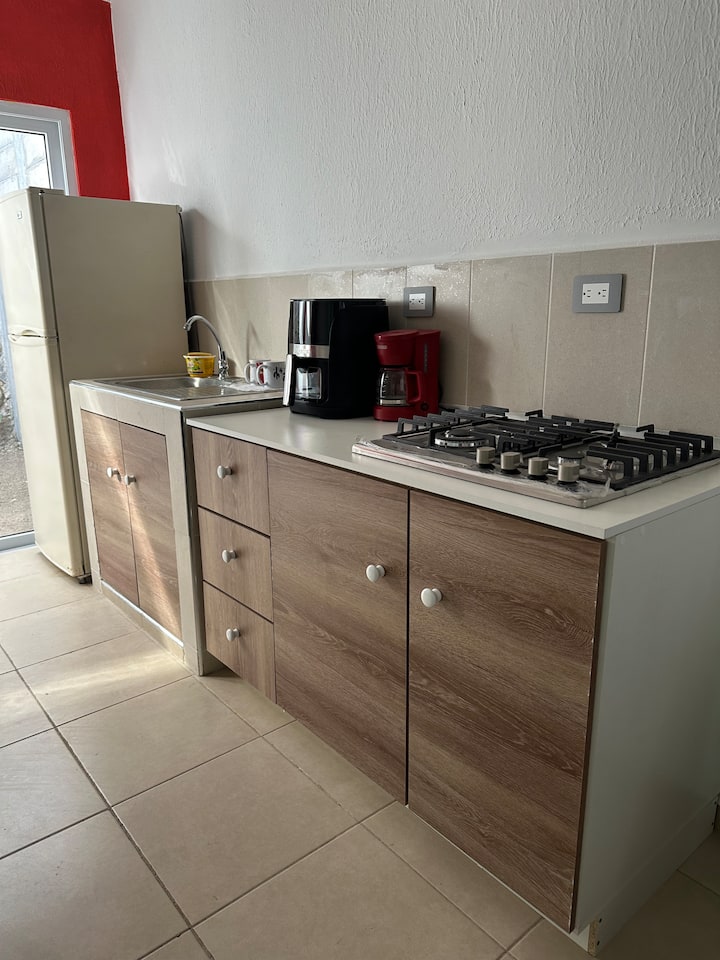 Basic Stay Económica 4 Huéspedes A/c El Salvador - El Salvador