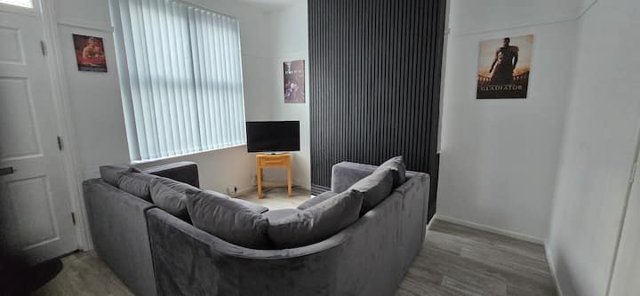 Walking Distance To City Centre In 10 Minutes - Nottingham