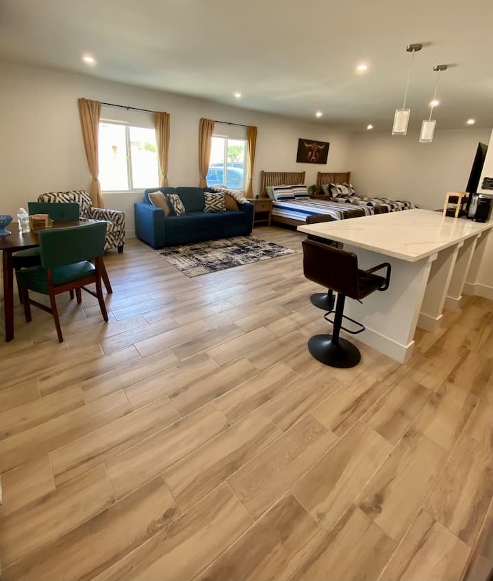 Coachella Guest Suite
With Private Entrance - Indio, CA