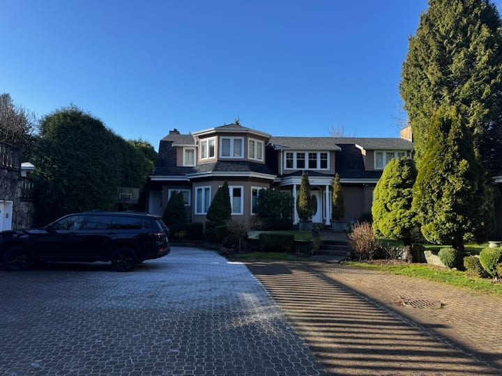 Vancouver/shaughnessy House Close To Downtown. - Vancouver