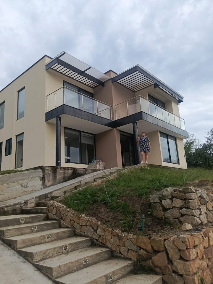 Villa Isabel - La Mesa