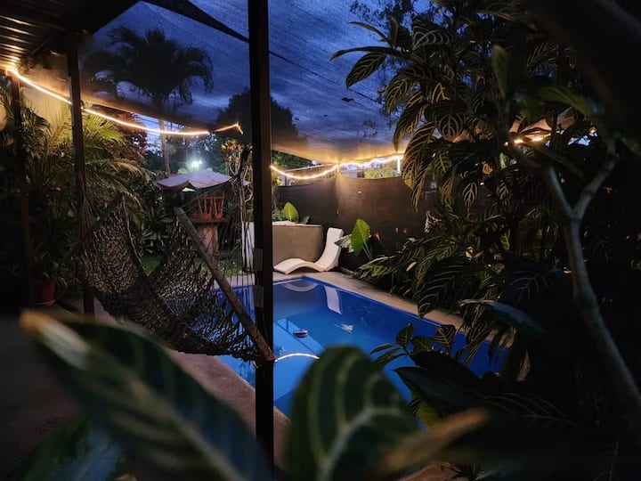 Villa Arenal - Heliconia Suite W Jacuzzi & Pool - La Fortuna