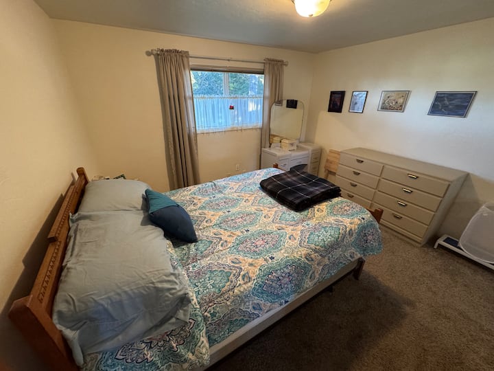 North Bend - 1 Bedroom Apartment - Coos Bay, OR