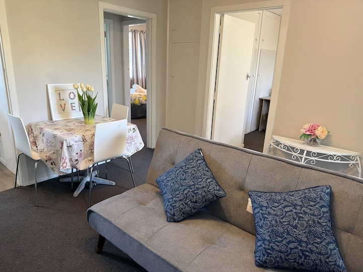 Cozy 2-bedroom Home On Charles Street Central Chch - Christchurch