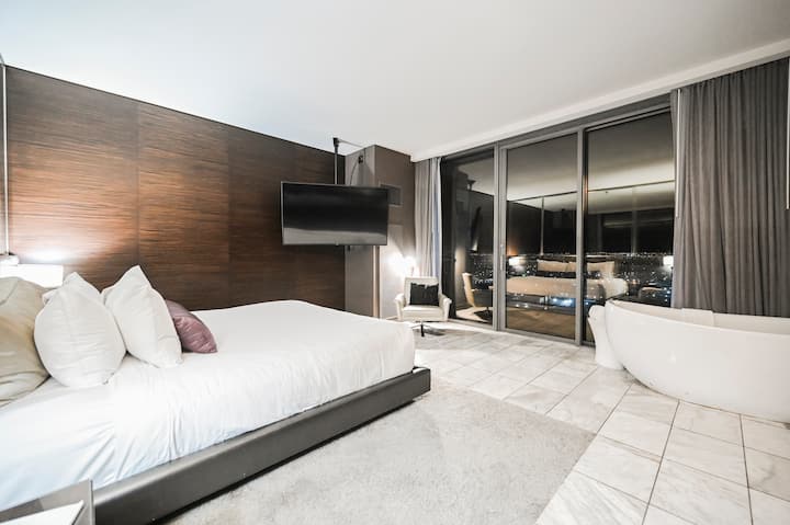 Qk26* 1bd/1.5ba Cornerview W/open Balcony/sleeps 6 - 