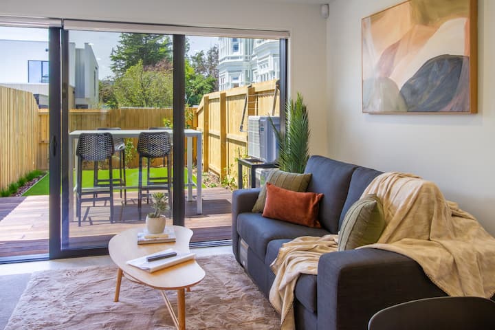 Serenity In The City Centre. Sleeps 6, Has Carpark - Christchurch