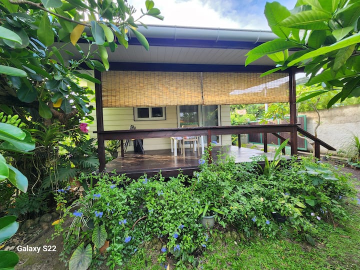 Bungalow Dans Un Jardin Fleuri 
Parking Gratuit - Bora-Bora