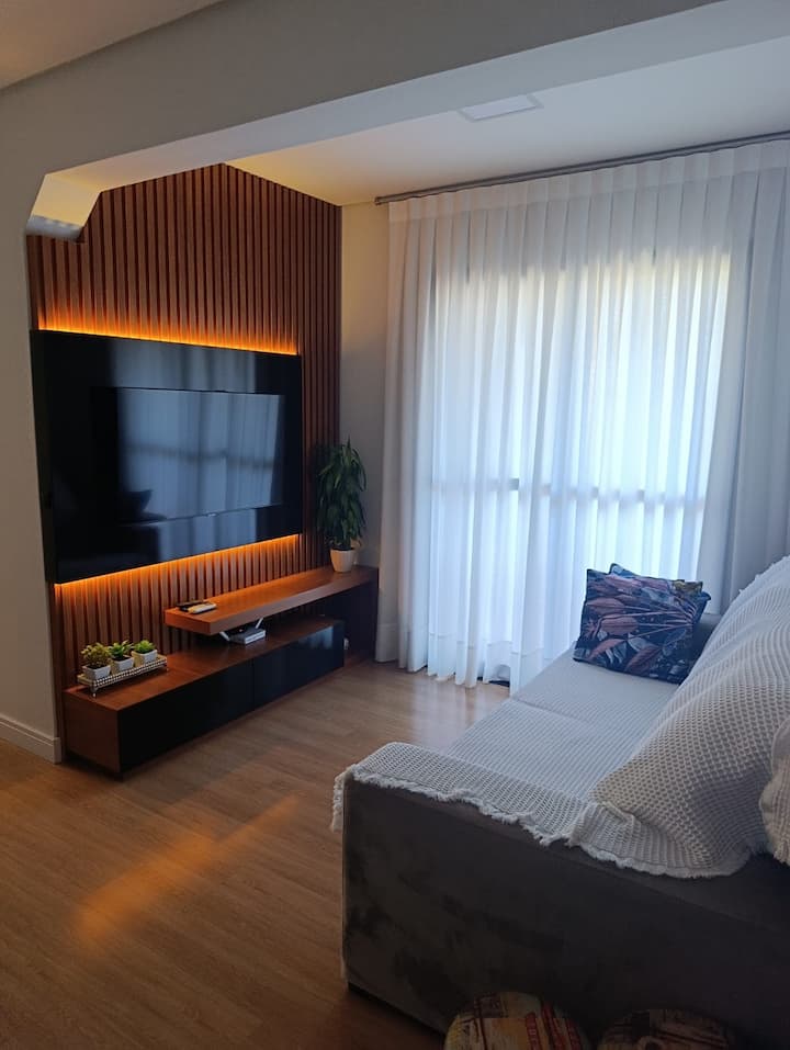 Alugo Apartamento - Cascavel