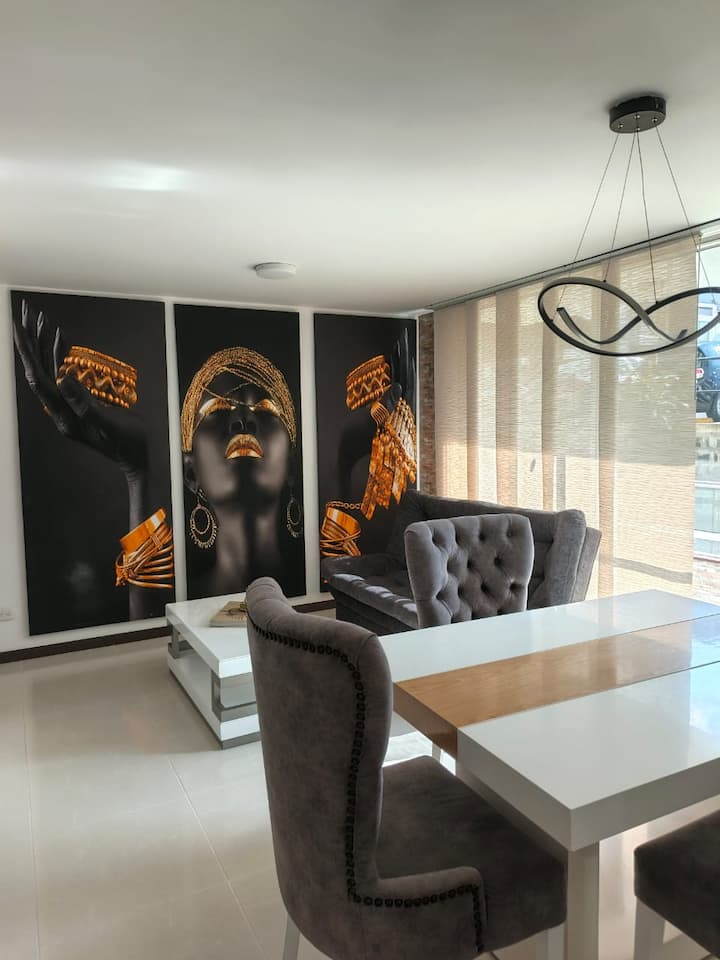 Apartamento Amplio De 2 Habitaciones - Pereira, Colombia