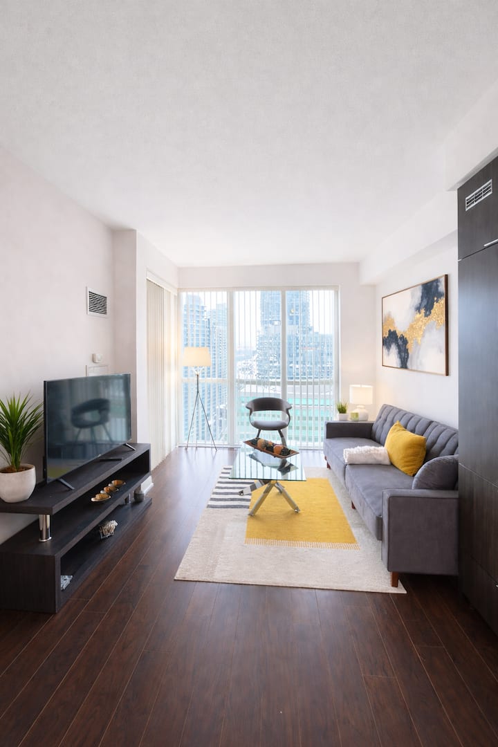 Modern Premium 1br+den |Downtown Core| - Toronto, ON