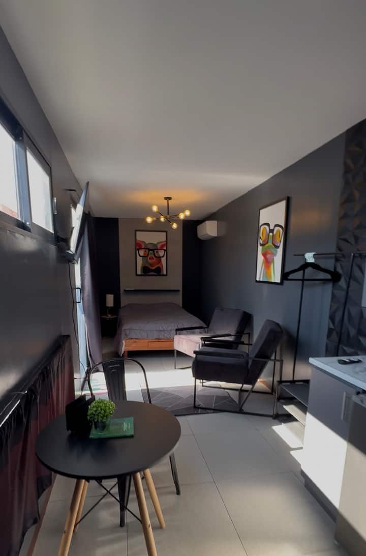 Black Cúbico - El Paso, TX