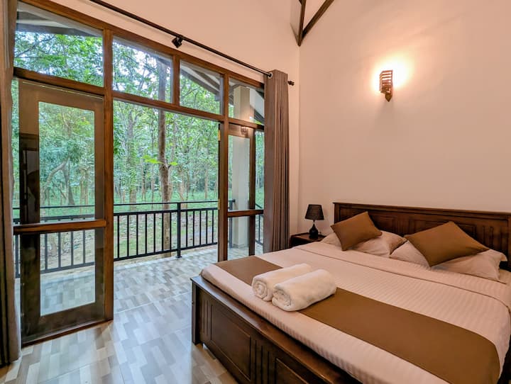 Private 12acre Forest Cottage •Near Udawalawe-yala - Sri Lanka