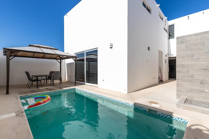 Ultimate Oasis: Private Pool & Spacious Comfort - Puerto Peñasco