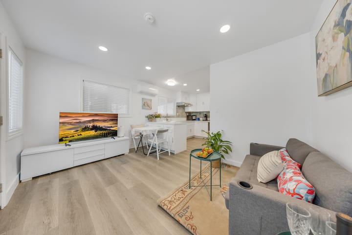 Brandnew Doll House With View Of Golf Course - Alhambra, CA