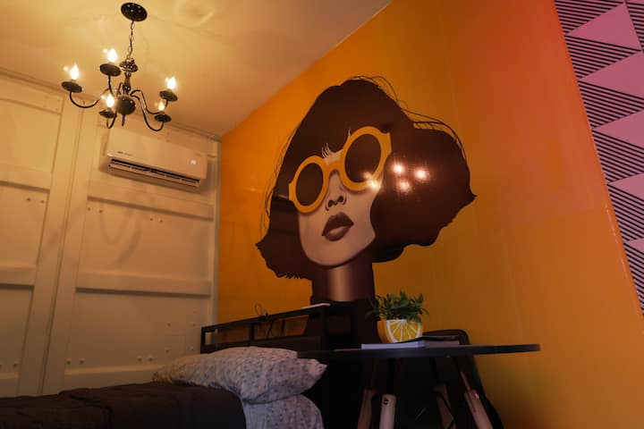 Yellow Cúbico - El Paso, TX