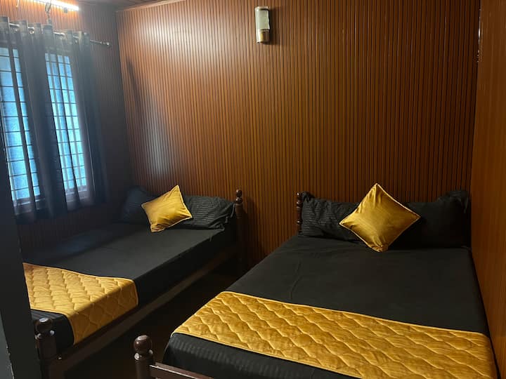 Couple Room - Valparai