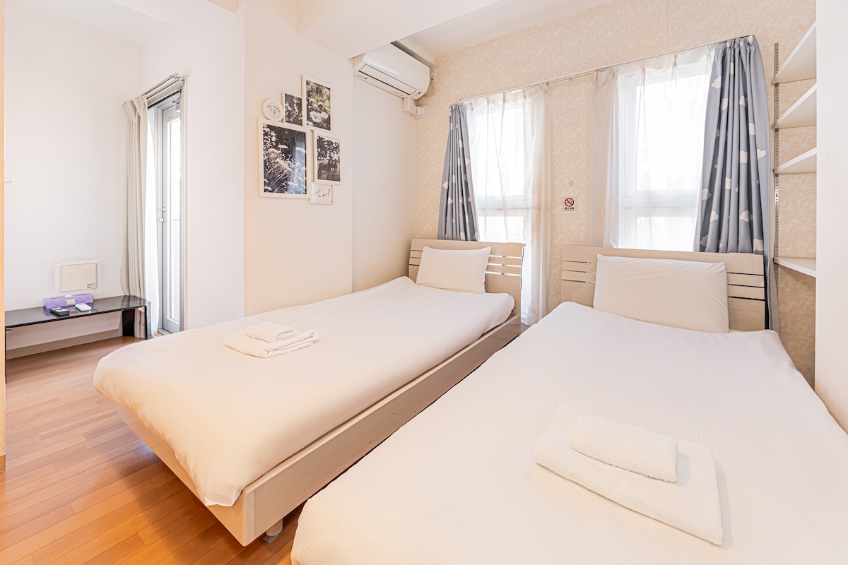 20sqm Apartment in Sumida | Twin Beds | Kitchen - Flats for Rent in ...