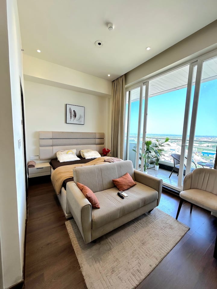 Cozy Apartment In Satya The Hive In Sec 102 - Manesar