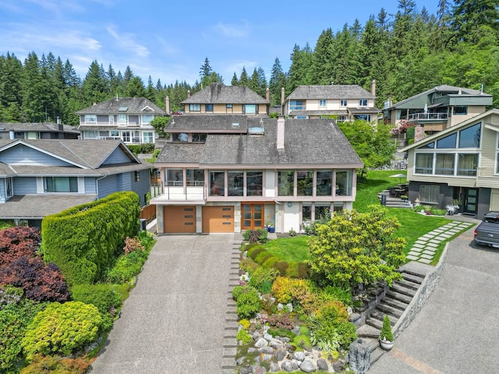 Trailhead Retreat | Quiet Forest-edge Suite - Mount Seymour