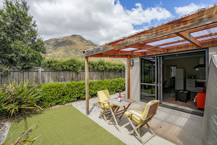 Private Studio In Sunny Suburbs - Queenstown