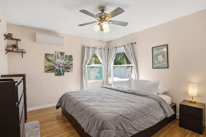 Sdcannabnb #3 *420 *Parking *Dog-friendly *Hot Tub - La Mesa, CA