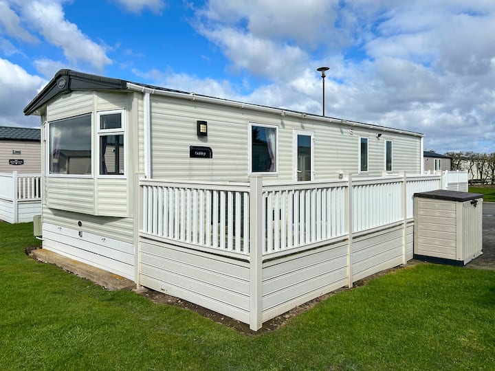 Cedarwood 09 - Uk51139 - Malton