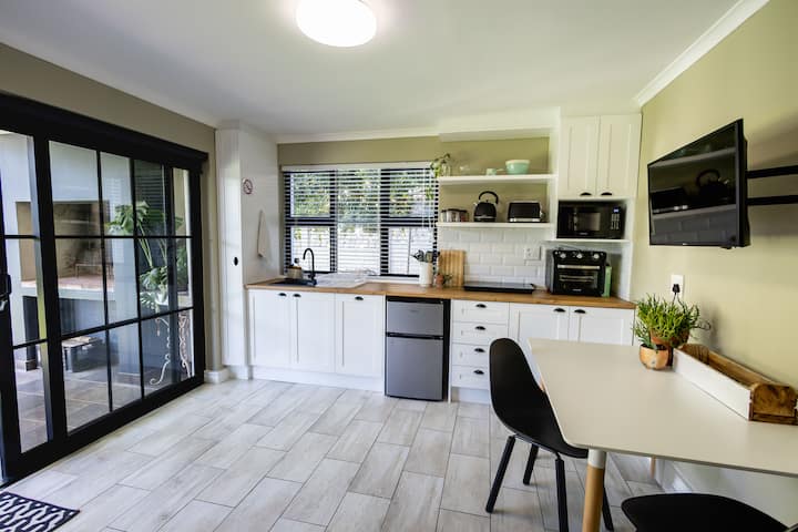 44 On Mountain Drive Unit 1 - Hermanus