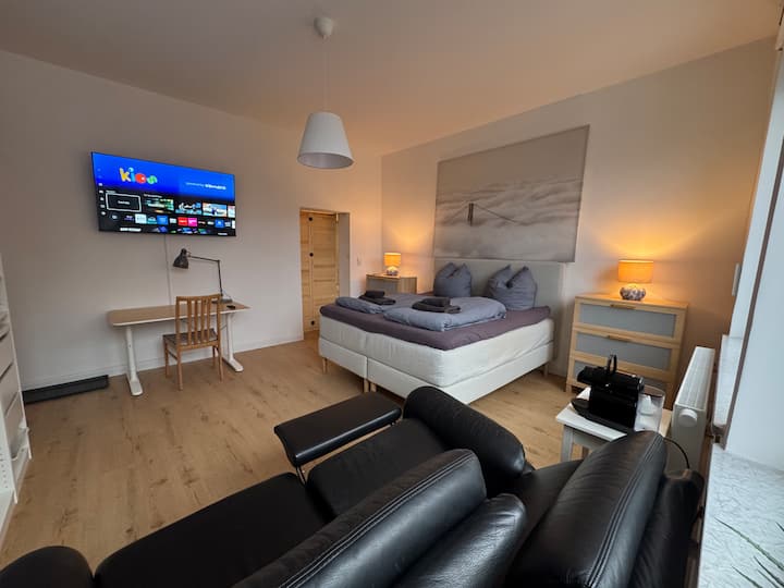 35qm2, Whirlpool, 1,8x2 Bett, Luxus, Inkl. Parking - Ulm