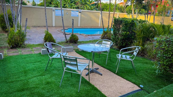 Palmiste Villas, Pool & Garden, Flic-en-flac Beach - Maurice