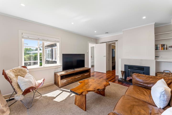 Wych Hazel - Cute 2 Bedroom Cottage, Cental Taupo - Taupo