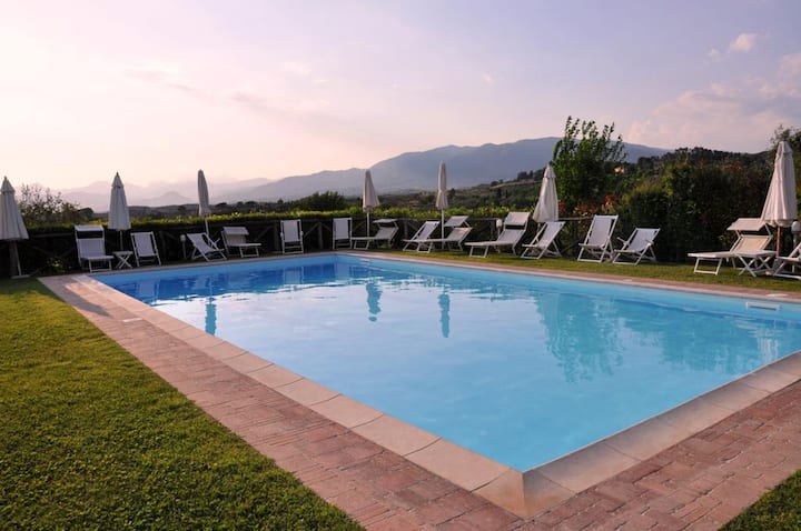 Villetta In Campagna In Un Residence Con Piscina. - Montecarlo