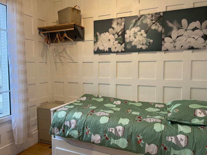 Studette - Paris 15e - Porte Maillot