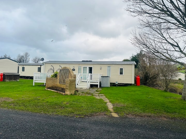 Cosy Coastal Cabin - Coldingham