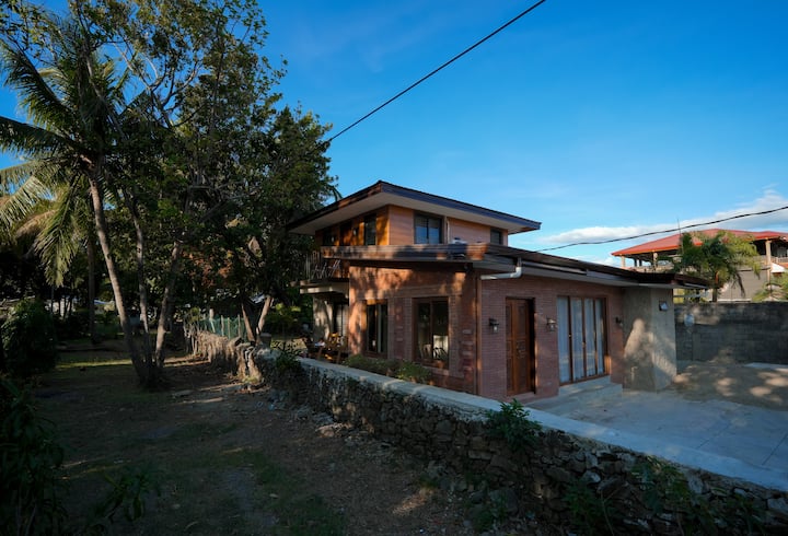 Aran's Villa - An Ilocano Mid Century Modern Villa - Narvacan