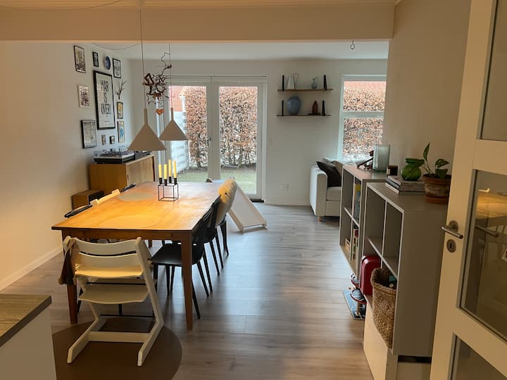 Hyggeligt Rækkehus Tæt På Skov, Strand & Aarhus C - Aarhus