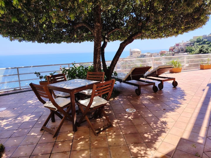 Splendida Casa A Positano Con Vista Mozzafiato - Positano