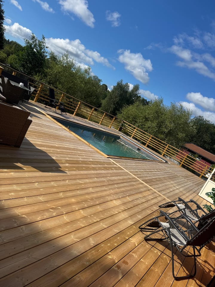 Nyrenoverad Villa Med Pool På Värmdö - Värmdö