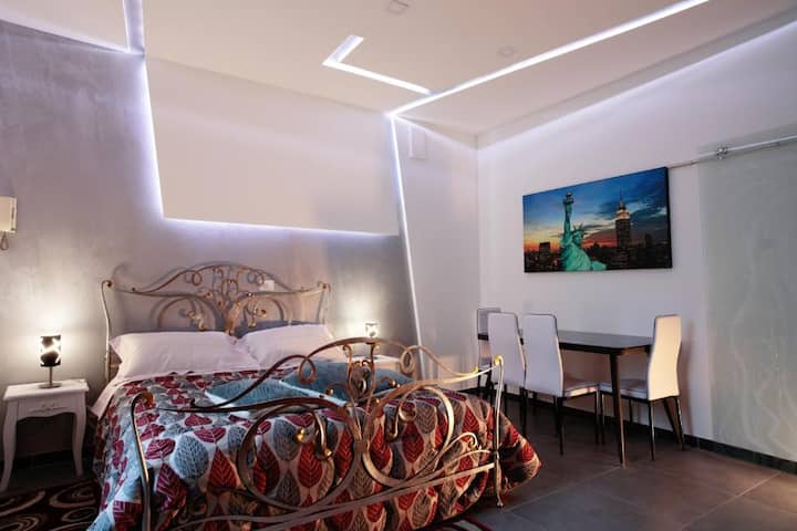 Appartamento Trivani Più Servizi A Catania Centro - Catania