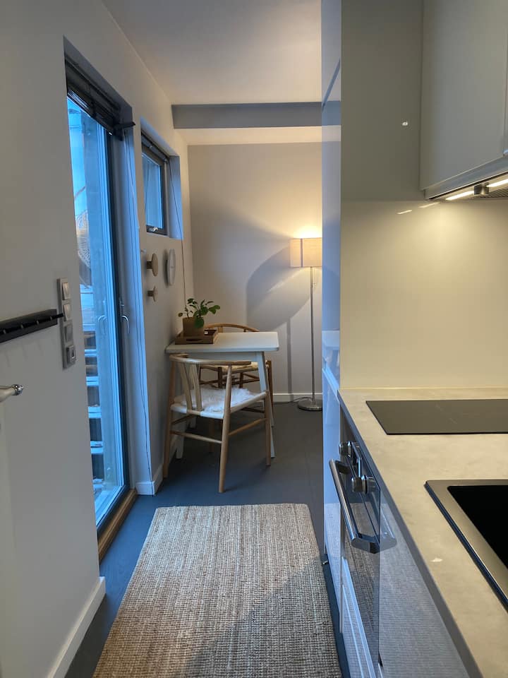 Fin Hybel Med Flott Bad Og Egen Inngang - Oslo