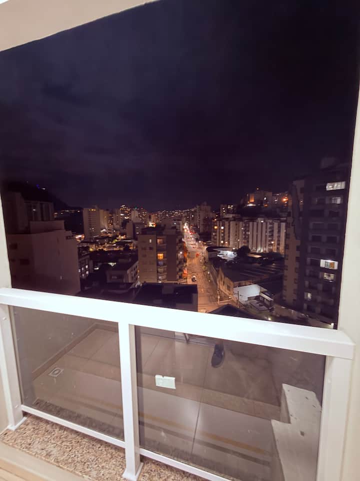 Quarto E Sala C/ Varanda, Ar, Garagem - São Mateus - Juiz de Fora